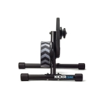 Wahoo KICKR CORE mit Zwift Click & Cog Indoor-Rollentrainer
